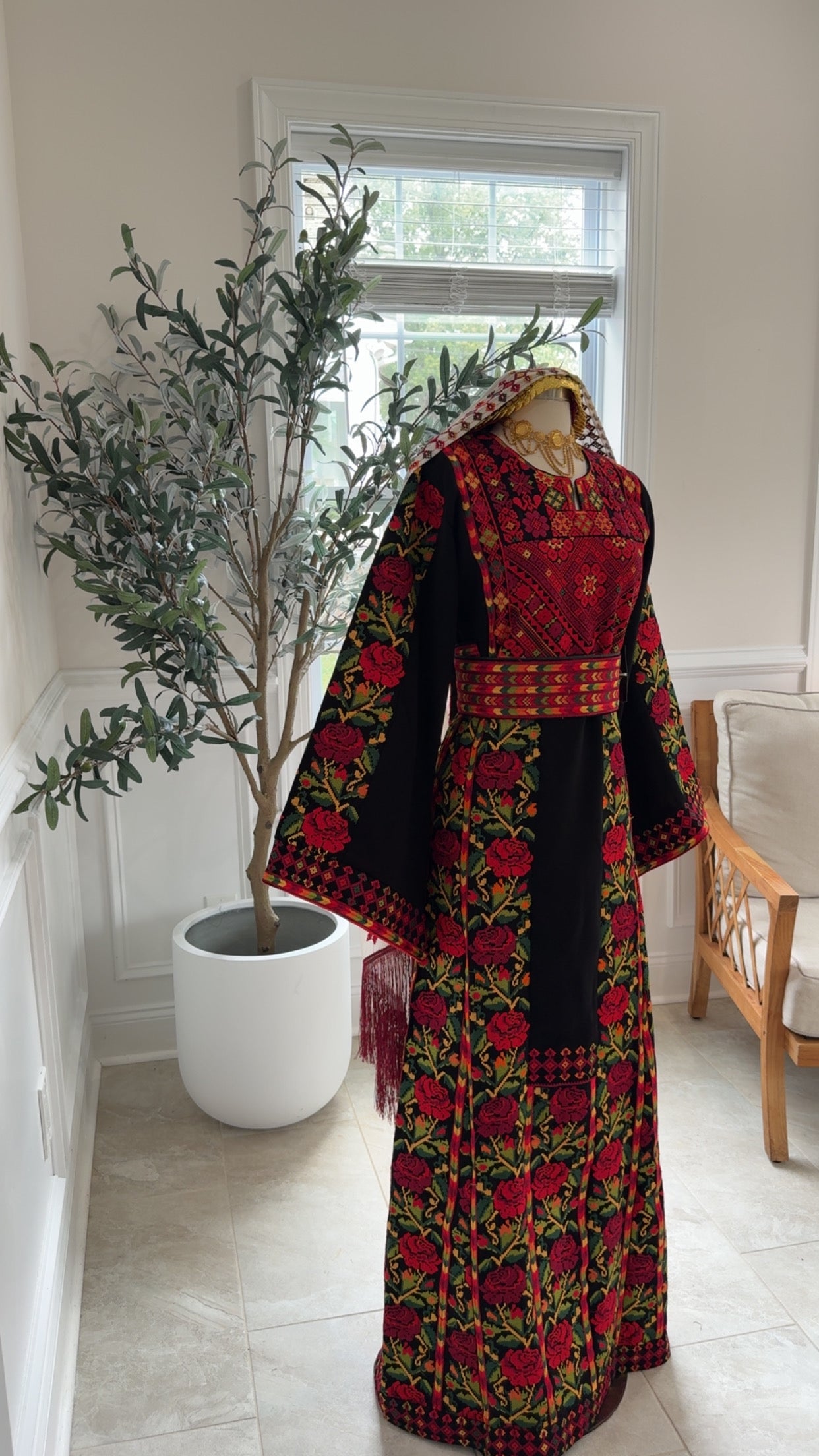 New Black Ward Al Joury Thobe – LaFarrahBoutique