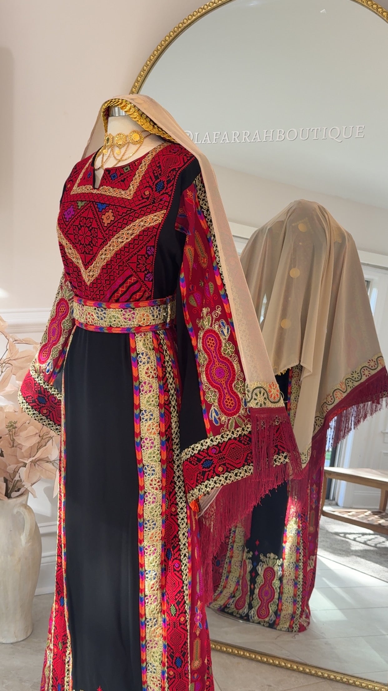 New Kasab Embroidered Khirka – LaFarrahBoutique