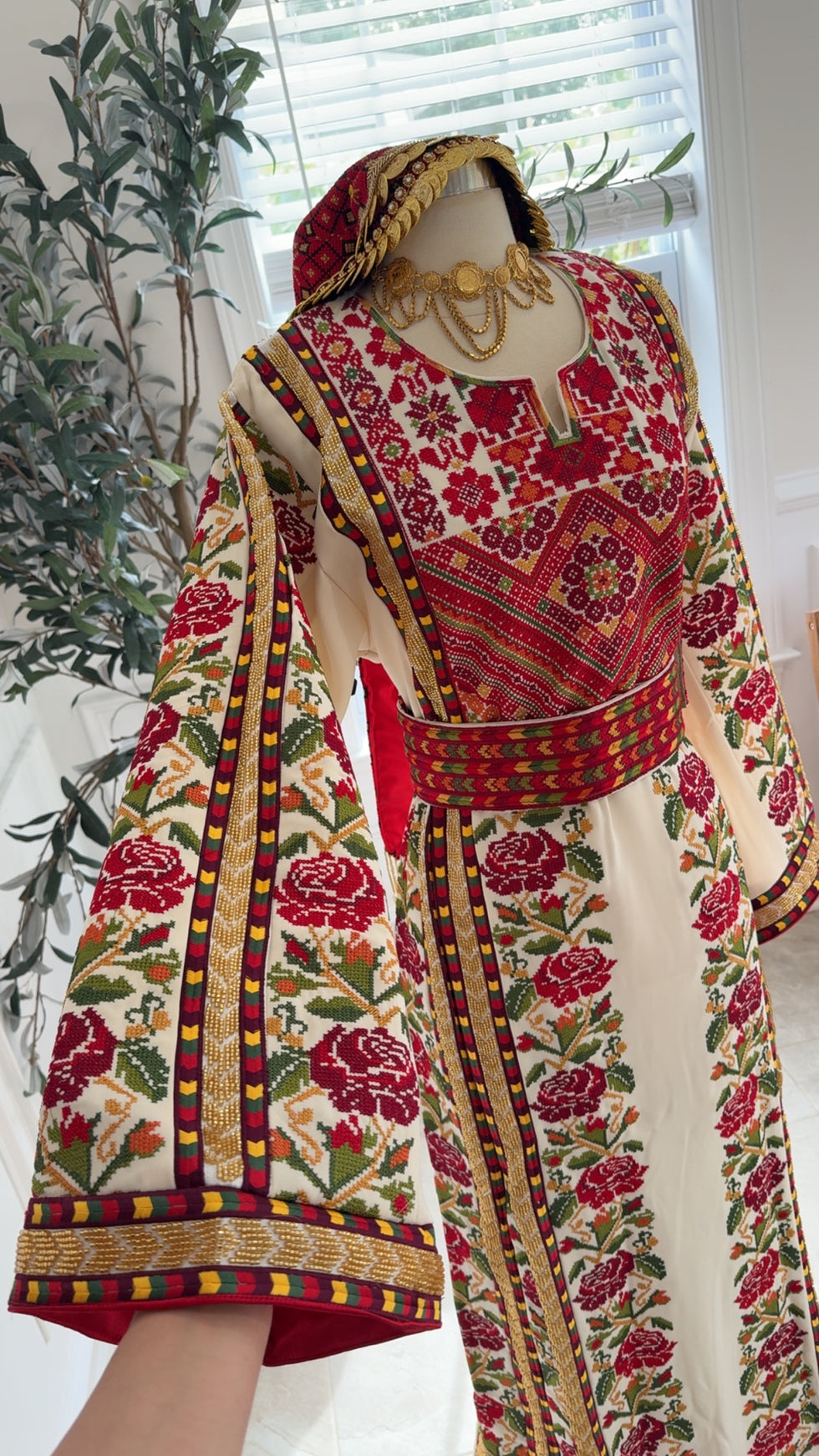 New Ward El Joury Thobe – LaFarrahBoutique